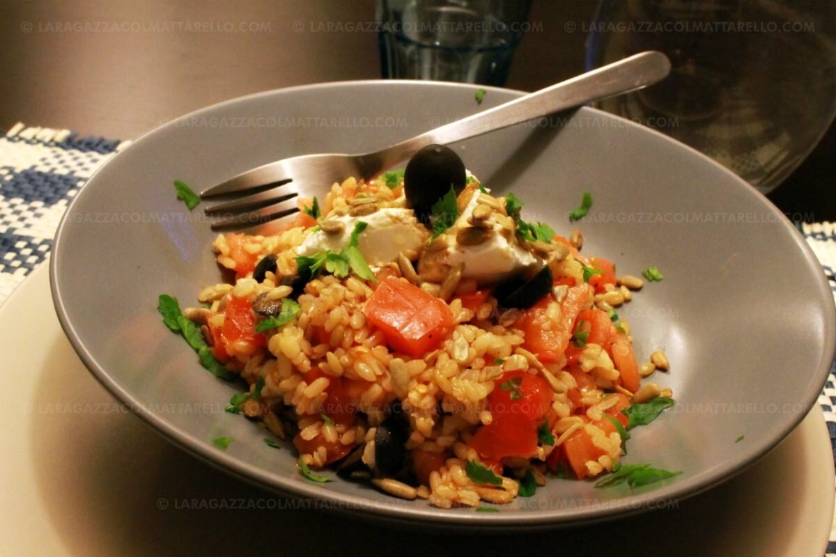Ensalada de arroz integral con ricotta ~ La ragazza col mattarello
