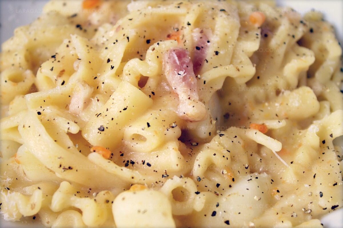 Pasta i patates a la romana amb bacó ~ La ragazza col mattarello